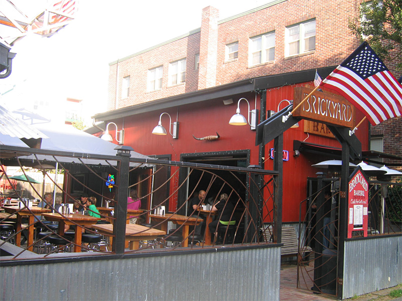 Bottomfeeder: The Brickyard Bar-B-Q, Seattle's Best Summer Drinking ...
