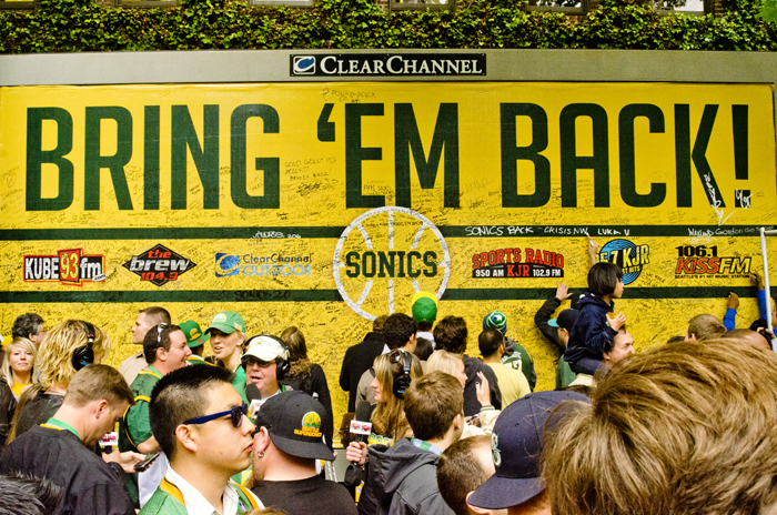A massive crowd of Seattle Sonics fans met to support the possible ...